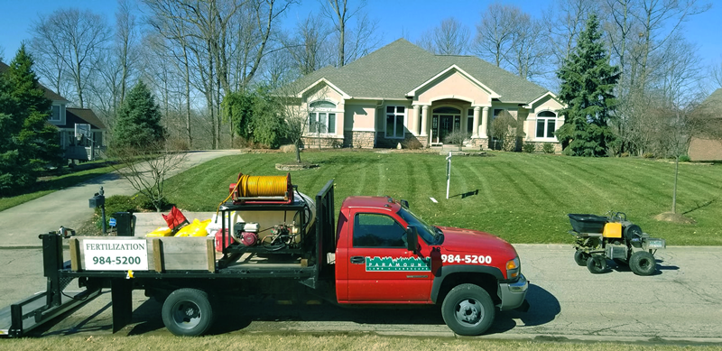 Lawn Fertilizer Schedule For The Midwest s Greenest Grass Paramount Landscaping