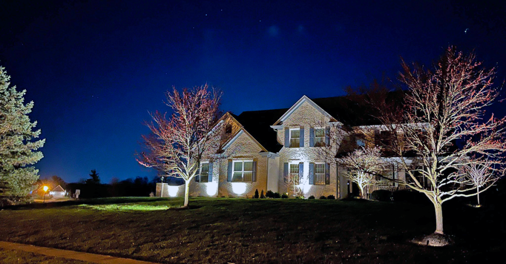 5 Front Yard Lighting Ideas - Paramount Landscaping