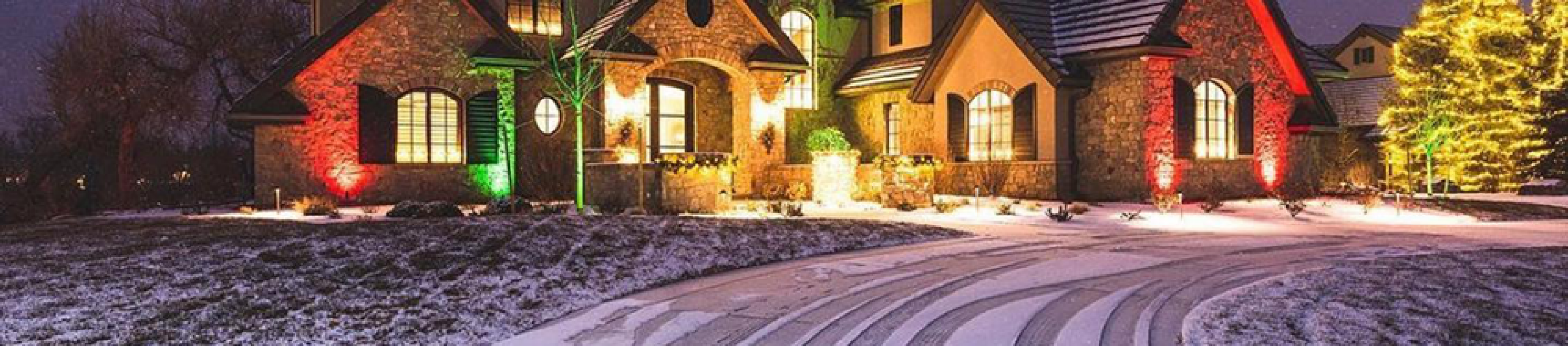 Christmas Landscape Lights: For the Easiest Season Yet - Paramount ...